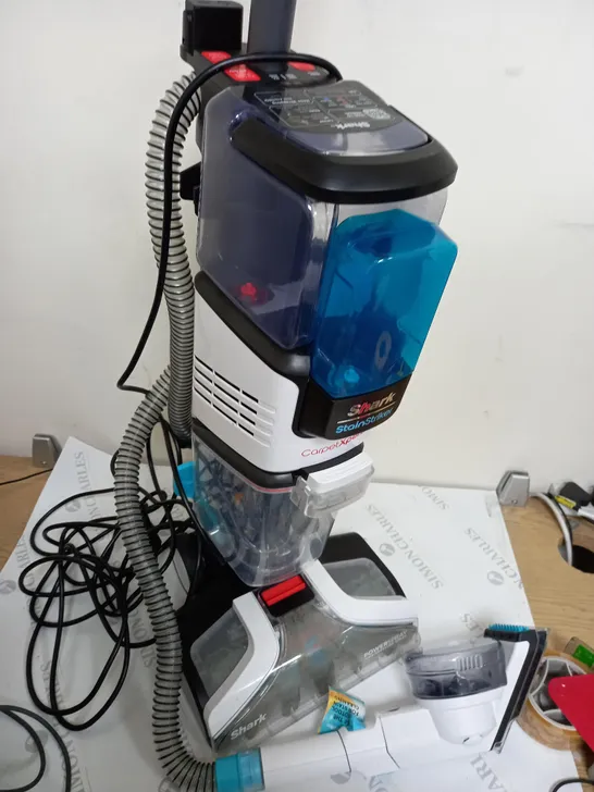 Lot 705: SHARK CARPET XPERT DEEP CARPET CLEANER & BUILT IN STAIN ...