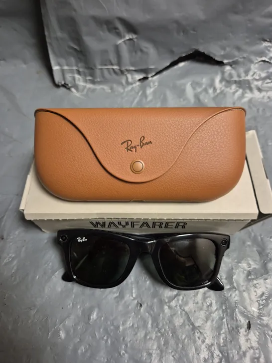 Lot 5844: RAY-BAN | META WAYFARER - 5253593 | Simon Charles Auctioneers