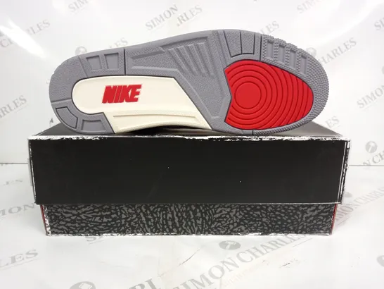 Lot 8051: BOXED PAIR OF NIKE AIR JORDAN 3 RETRO SHOES IN WHITE UK SIZE ...