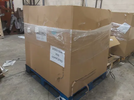 Lot 3002: PALLET CONTAINING A VERY LARGE QUANTITY OF TOOLS AND ASSORTED ...