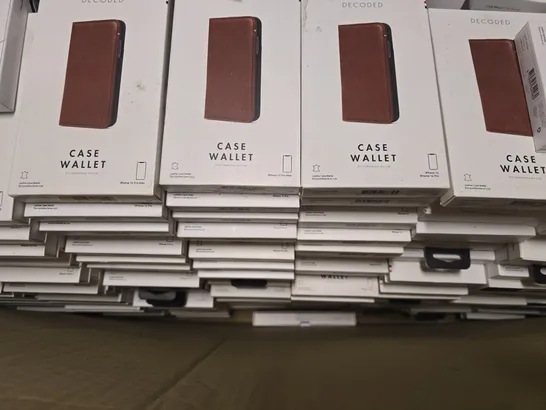 Lot 1055: PALLET OF APPROXIMATELY 800 ASSORTED DECODED PHONE CASES IN ...