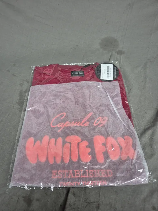 Lot 2071: BAGGED WHITE FOX CAPSULE 9 STAR OF THE MOMENT OVERSIZED TEE ...
