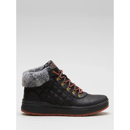 Lot 3888: SKECHERS BOBS SKIPPER WAVE DIAMOND QUILTS BOOT IN BLACK SIZE ...