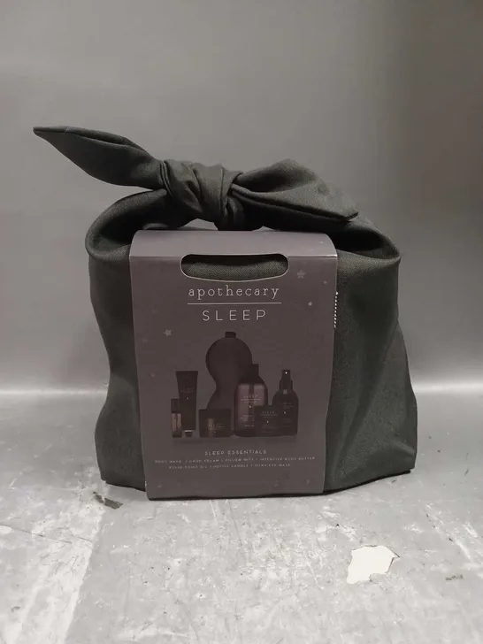Lot 4070: BOXED APOTHECARY SLEEP ESSENTIALS GIFT SET - 4991963 | Simon ...