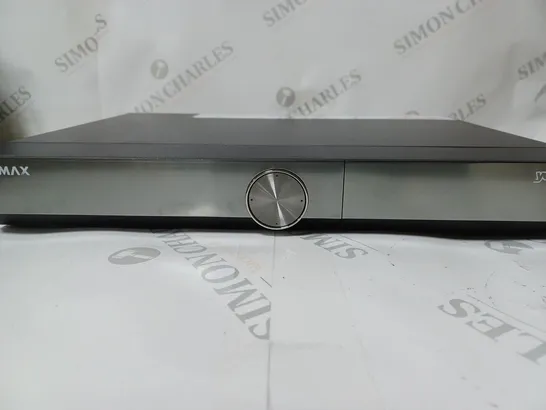Lot 5812: HUMAX TV BOX - 4528518 | Simon Charles Auctioneers