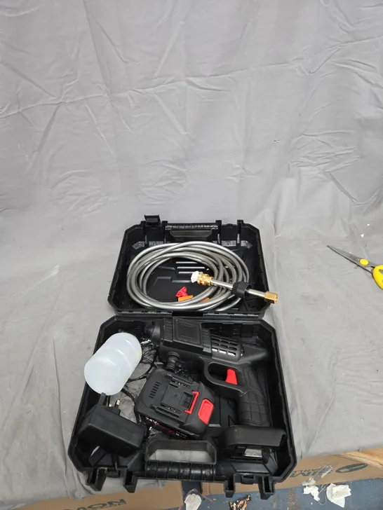 Lot 536: CORDLESS WATER SPRAYER KIT IN HARD CASE WITH BATTERY & CHARGER ...