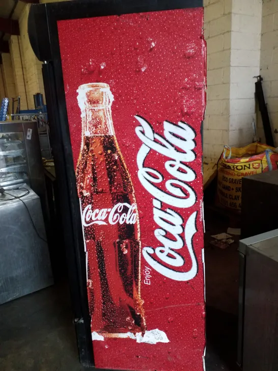 Lot 410: TRUE GLASS DOOR COCA COLA DISPLAY FRIDGE - 5056706 | Simon ...