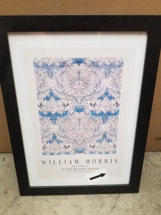 Lot 620: HONEYSUCKLE VOL.1 BY WILLIAM MORRIS - PICTURE FRAME PAINTING ...