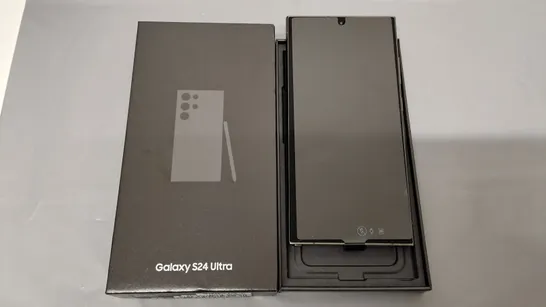 Lot 165: BOXED SAMSUNG GALAXY S24 ULTRA DUAL SIM 256GB 12GB RAM IN ...