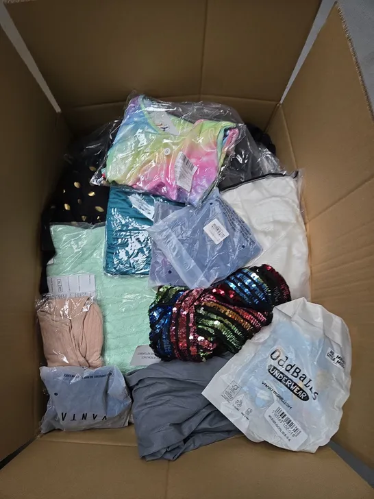 Lot 7055: LARGE BOX OF ASSORTED CLOTHING ITEMS IN VARIOUS STYLES ...