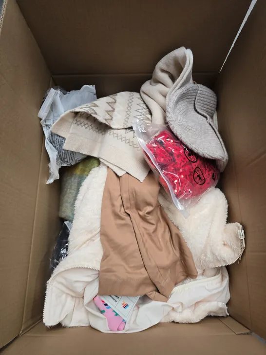 Lot 1078: LARGE BOX OF APPROXIMATELY 25 ASSORTED CLOTHING ITEMS IN ...