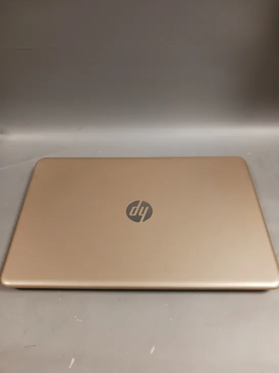 Lot 2327: HP 3165NGW LAPTOP - 4727325 | Simon Charles Auctioneers