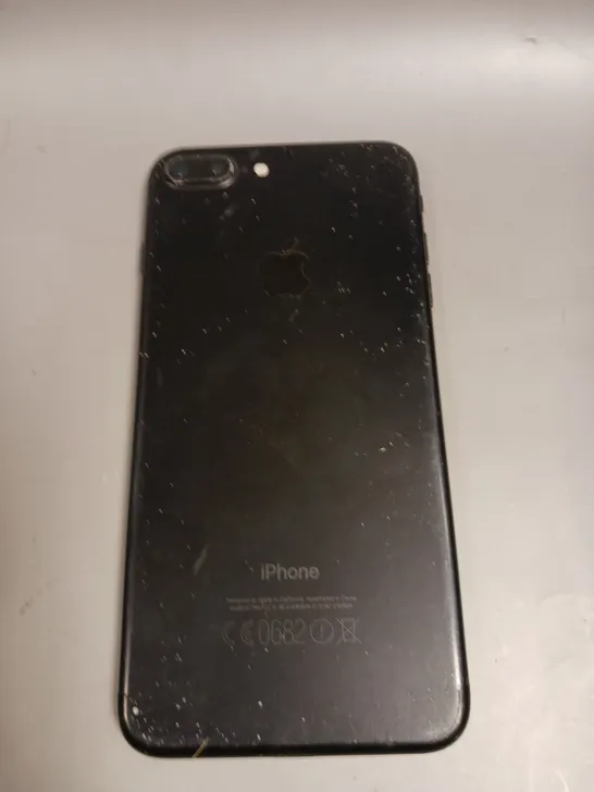 Lot 4491: APPLE IPHONE 7 PLUS A1784 - 4699075 | Simon Charles Auctioneers