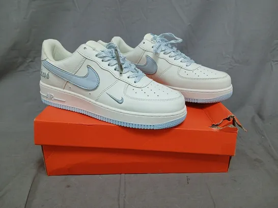Lot 8040: BOXED PAIR OF NIKE AIR FORCE 1 CUSTOM KEEP FRESH SHOES IN OFF ...