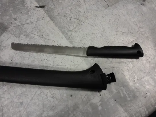 Lot 6393: ROBENS MULTI AXE - BLACK - 5123790 | Simon Charles Auctioneers