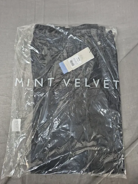 Lot 3215: BAGGED MINT VELVET WASHED BLACK WIDE LEG JEANS - UK 8R ...
