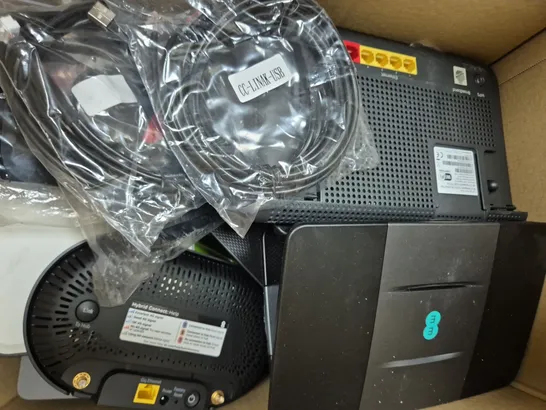 Lot 6239: BOX OF APPROXIMATELY 10 ASSORTED ELECTRICAL ITEMS TO INCLUDE ...
