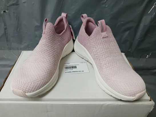 Lot 3206: SKECHERS ARCH FIT TRAINERS IN PINK - UK 4 - 4962113 | Simon Charles Auctioneers