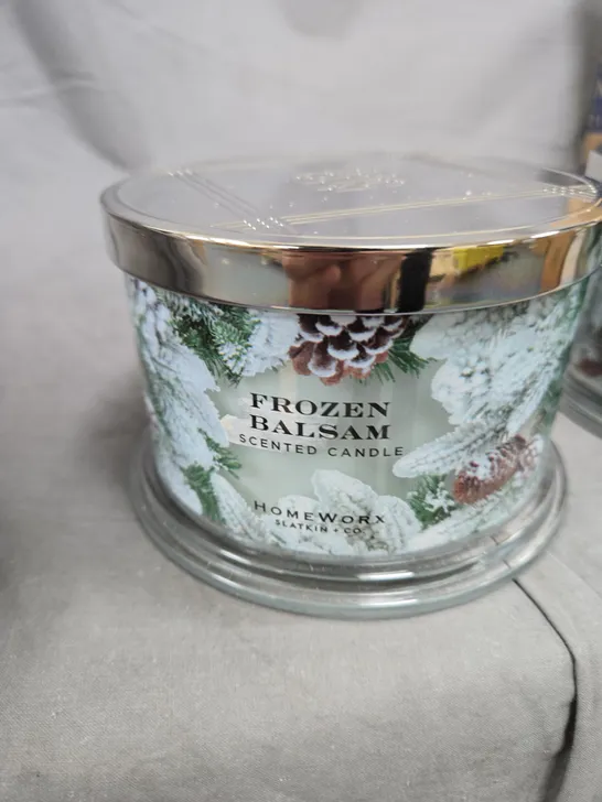 Lot 701: HOMEWORX BY SLATKIN & CO FROZEN BALSAM SCENTED CANDLE - PAIR ...