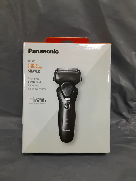 Lot 9576: PANASONIC ES-RT37 WET & DRY ELECTRIC 3-BLADE SHAVER - 5088355 ...