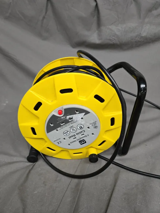 Lot 3017: 4 SOCKET - 50 METER CABLE REEL - 5009185 | Simon Charles Auctioneers