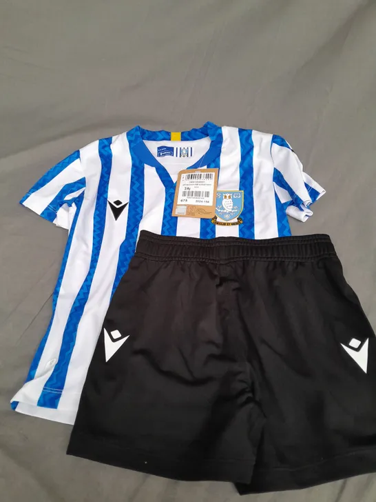 Lot 5622: SWFC M24/25 HOME FOOTBALL KIT SIZE 3-4YRS - 5040018 | Simon ...