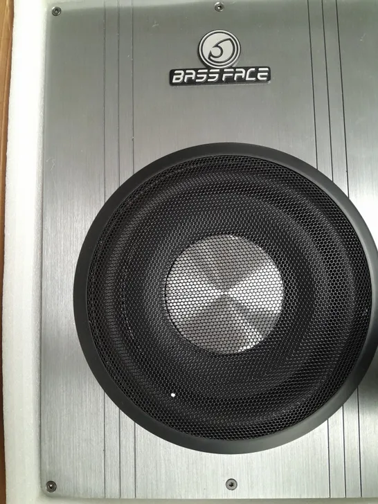 Lot 4067: BOXED BASS FACE POWER8.2 ACTIVE SLIM SUBWOOFER BOX - 4767041 ...