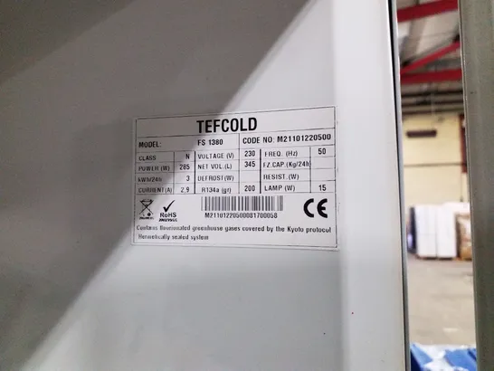 Lot 2000: TEFCOLD FS1380 GLASS DOOR FRIDGE - 4944162 | Simon Charles ...