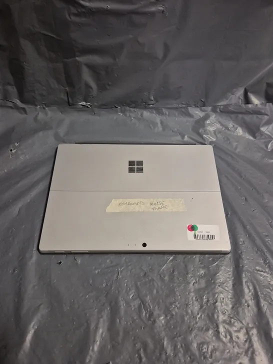 Lot 7019: MICROSOFT SURFACE PRO 4 TABLET LAPTOP - 5183202 | Simon Charles Auctioneers