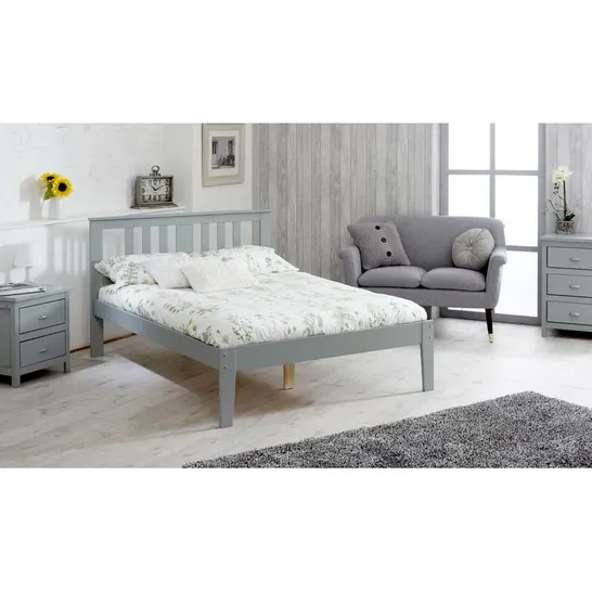 Lot 6079: OSPREY BED FRAME (KINGSTON BEDS) 2 BOXES - 4581484 | Simon ...