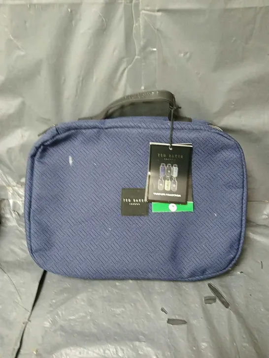 Lot 3204: TED BAKER COMPLETE COLLECTION BATH AND BODY GIFT SET ...