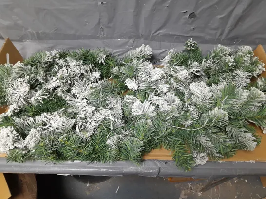 Lot 7336: BOXED PRELIT EMPEROR FLOCKED GARLAND - 4987148 | Simon ...