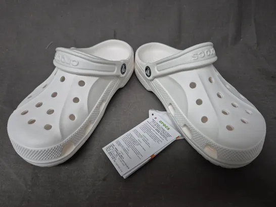 Lot 7198: PAIR OF CROCS BAYA CLOGS IN WHITE UK SIZE M3/W4 - 5007436 ...