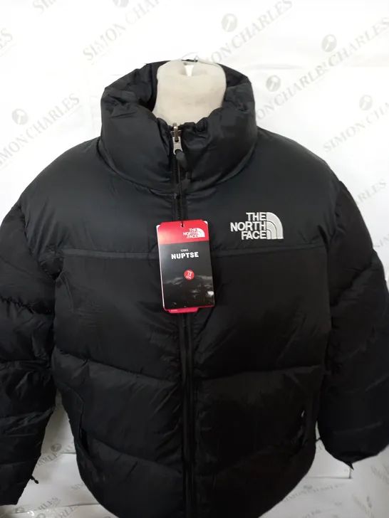 Lot 3650: THE NORTH FACE ZIPPED PUFFA JACKET SIZE XL - 4660194 | Simon ...