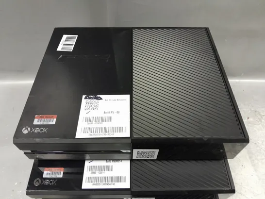 Lot 6230: LOT OF 3 UNBOXED XBOX ONE CONSOLES - 5120961 | Simon Charles ...